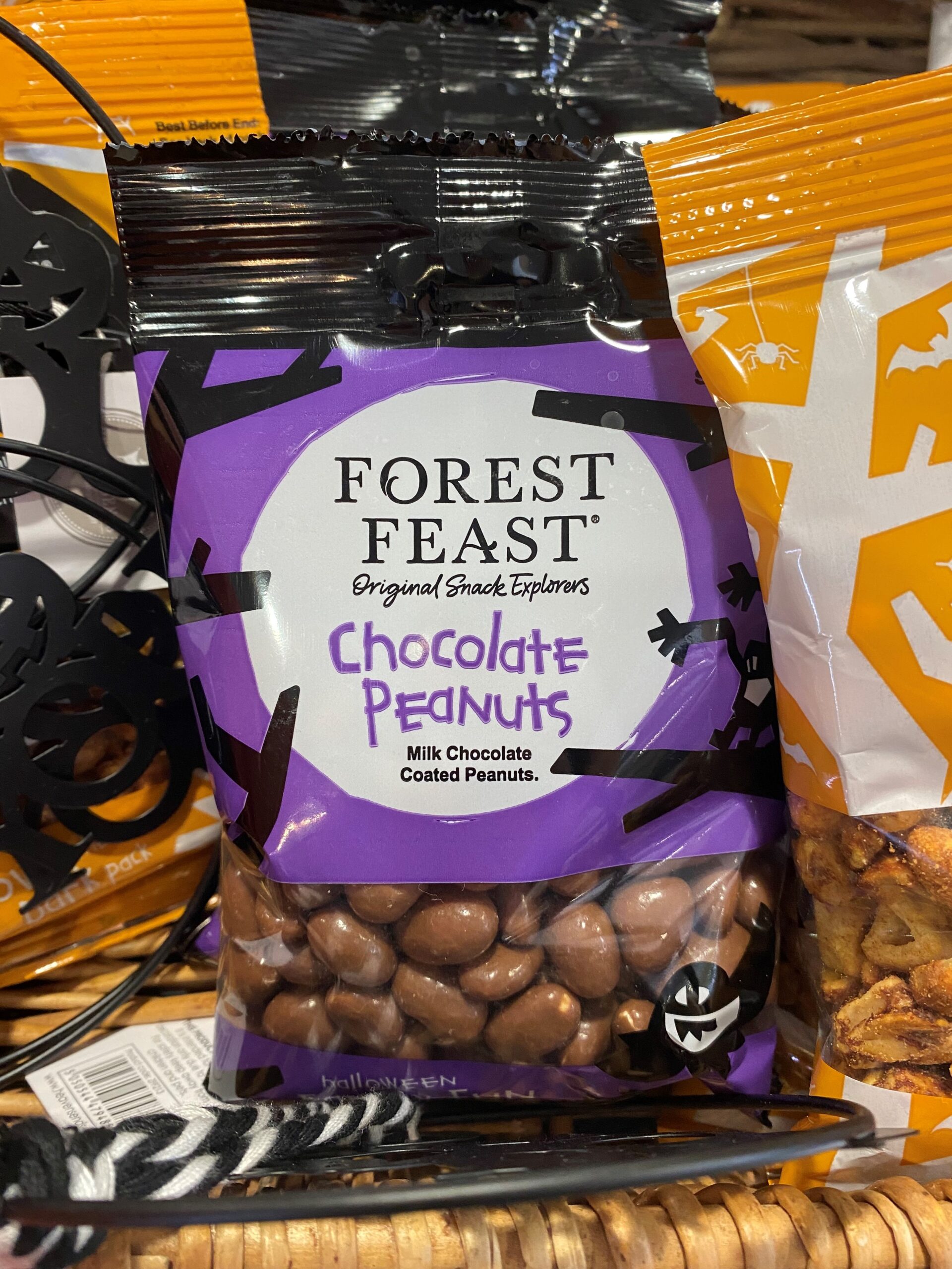 Forest Feast Chocolate Peanuts 150g - Farmers Fayre